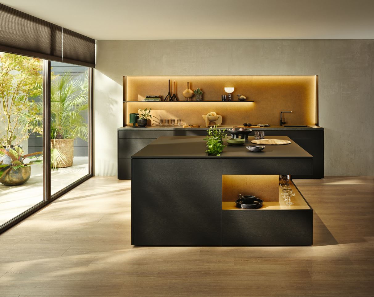 What are the advantages of using EGGER Decorative products?